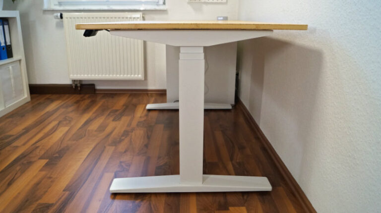 FlexiSpot E7 Flow im Test – All-in-one-Schreibtisch